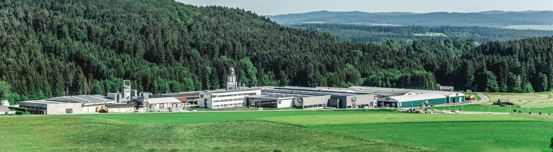 FN Neuhofer - Profilleisten, Sockelleisten, Bodenprofile, Boden, Wand ...